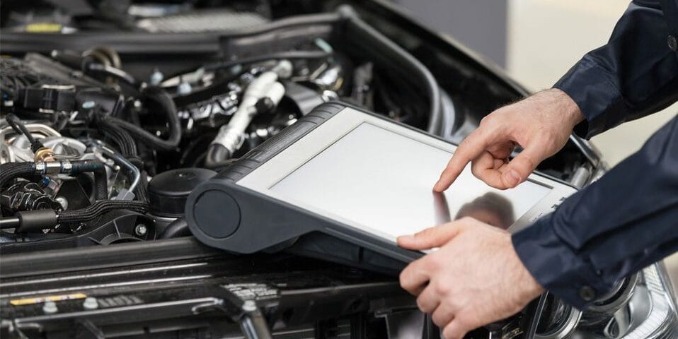 Guía completa para el mantenimiento correctivo automotriz